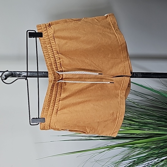 Vuori | Shorts | Vuori Womens Halo Performance Short In A Golden Color ...